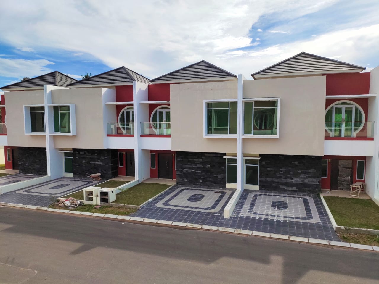 Dijual Rumah Baru, di Batam Kota
